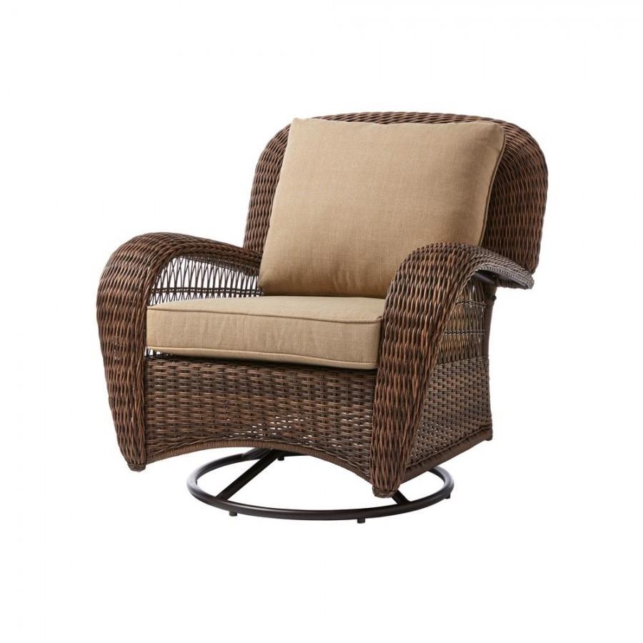 Hampton Bay Beacon Park Wicker Outdoor Swivel Lounge Chair with Toffee Cushions Model FRS80812CRS EST 220 NEW